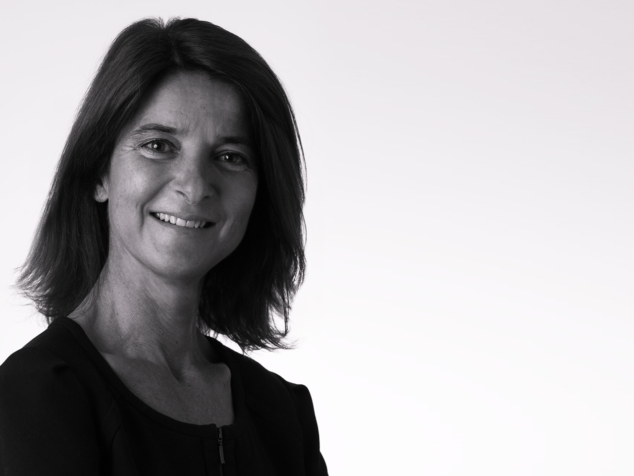 Desktop-Portraits-Monique | Scotto Partners