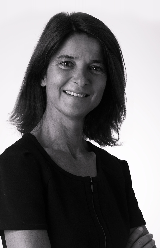 Mobile-Portrait-Staff-Monique | Scotto Partners